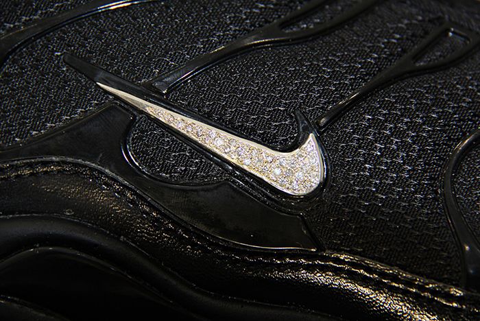 Custom Air Max Tns With 4 Ct Diamonds And White Gold Swoosh! - Sneaker ...