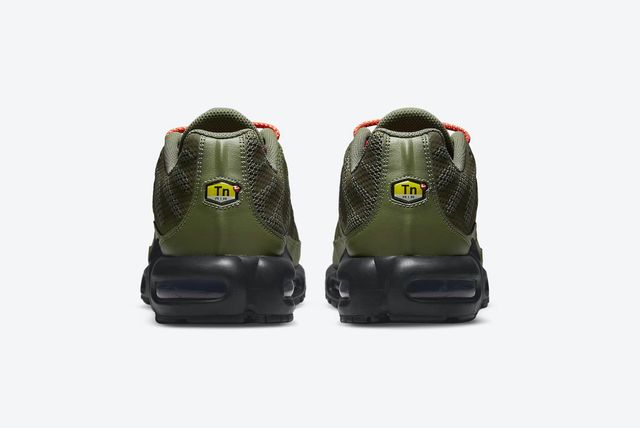 The Nike Air Max Plus Opts for an Olive Reflection - Sneaker Freaker