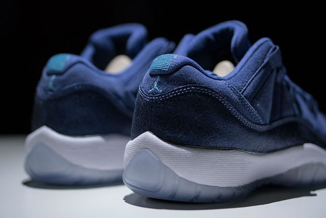 Air Jordan 11 Low Gg (Blue Moon) - Sneaker Freaker