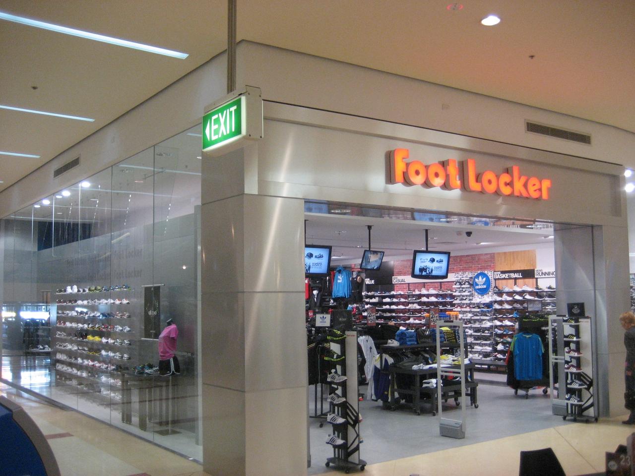 Foot Locker - Sneaker Freaker