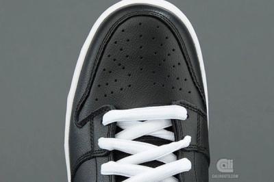 Nike SB Dunk (Shrimp) - Releases