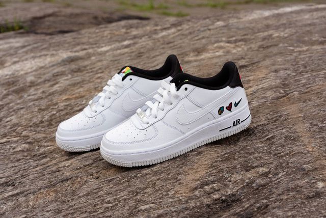 Nike’s ‘Peace, Love, Swoosh’ Pack Celebrates the Unity of Sport ...