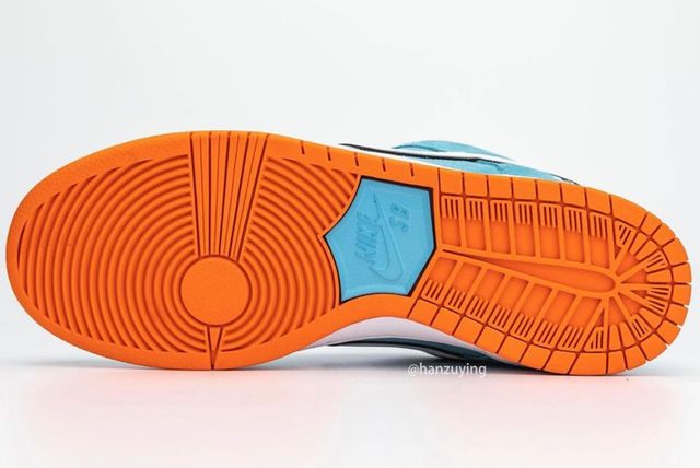 New Pics: The Nike SB Dunk Low ‘Club 58’ in Detail - Sneaker Freaker