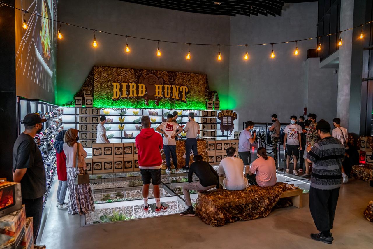 Check Out Concepts Dubai's Nike SB Dunk High 'TurDUNKen' Store Fit Out ...