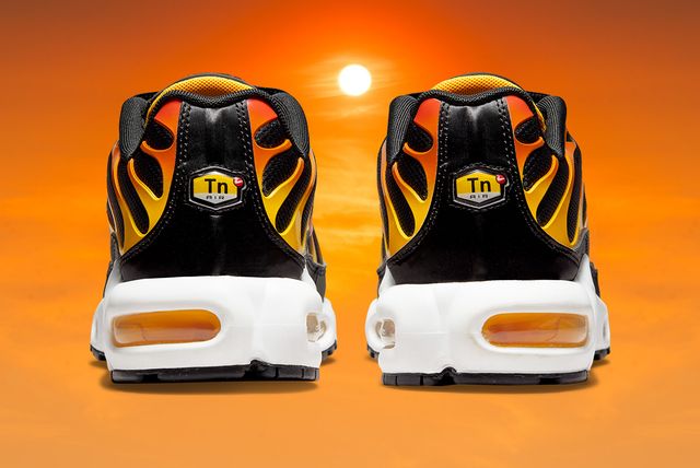 The Nike Tuned ‘Reverse Sunset’ Looks Ready to Rise - Sneaker Freaker