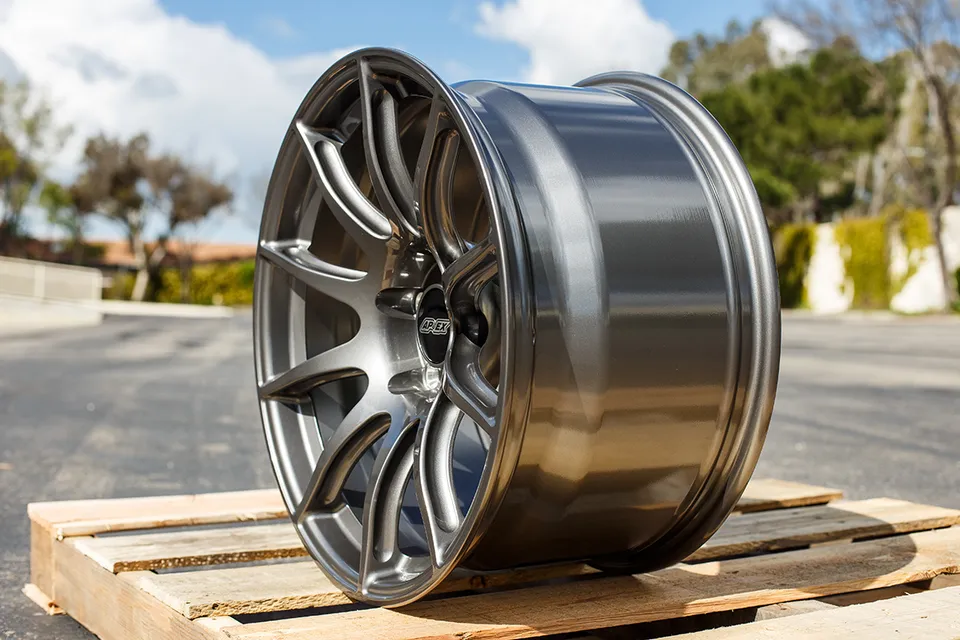 Firsthand Look at the SM-10 Wheel