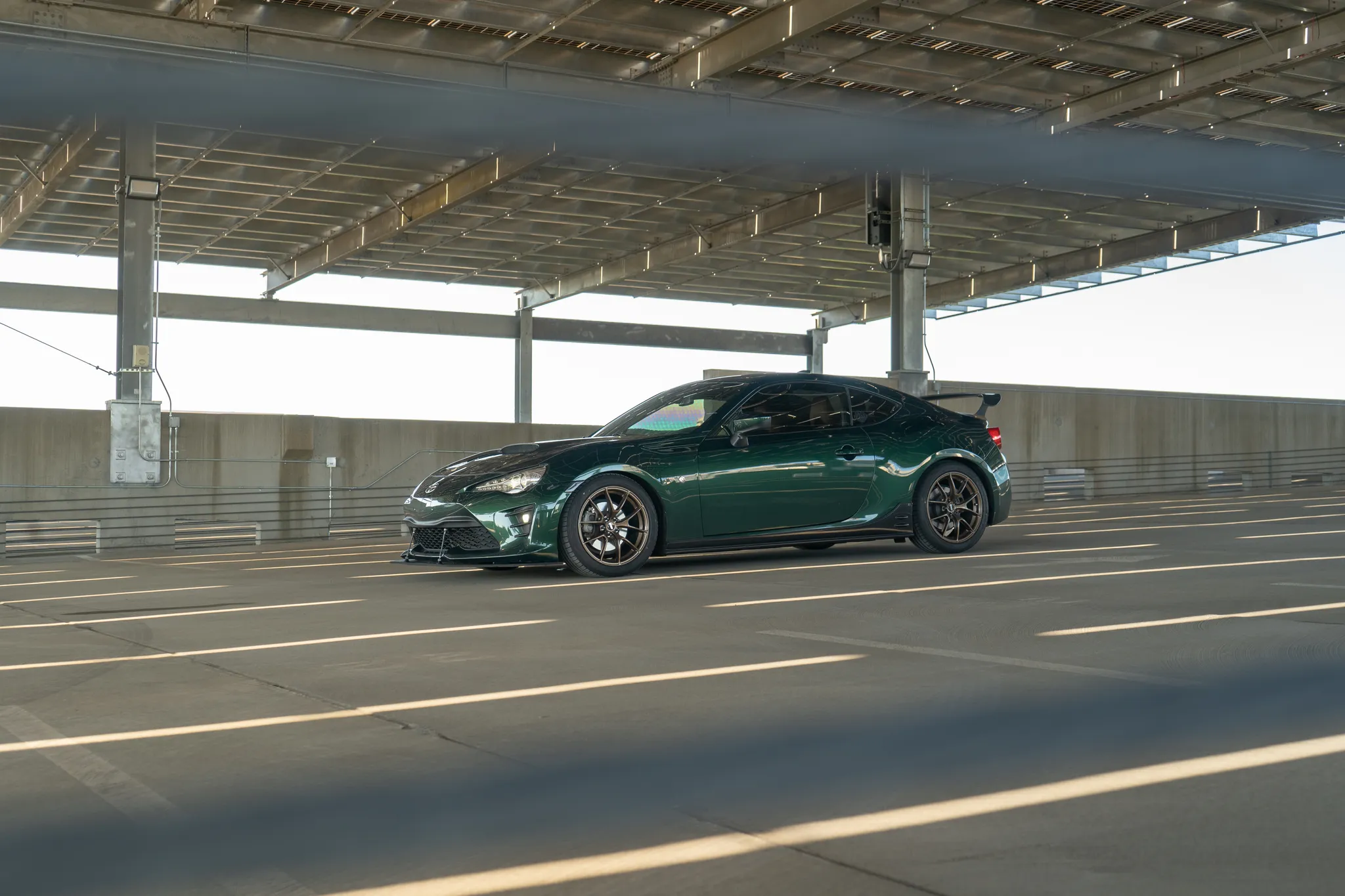 Toyota 86 / GT86 / FT86 with 17" VS-5RS Wheels in Satin Bronze