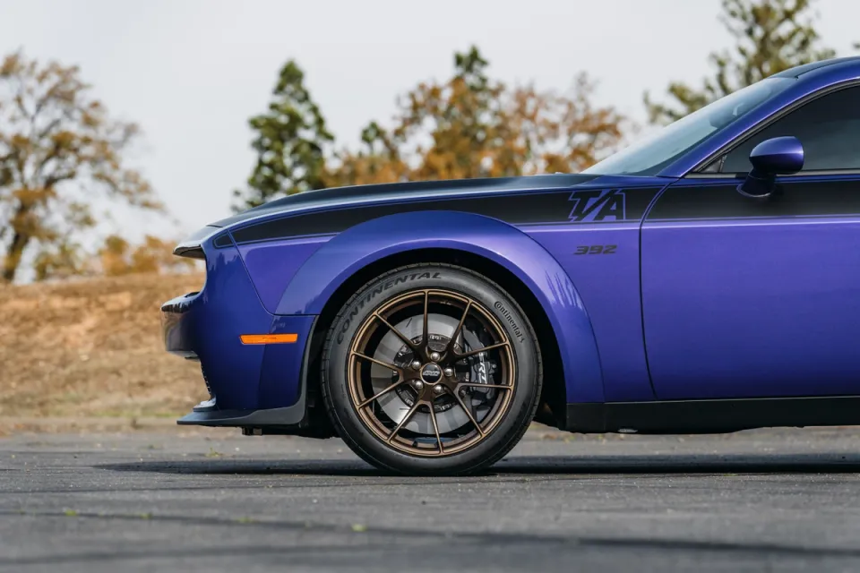 Dodge Challenger R/T Scat Pack Widebody with 20" VS-5RS Wheels in Satin ...