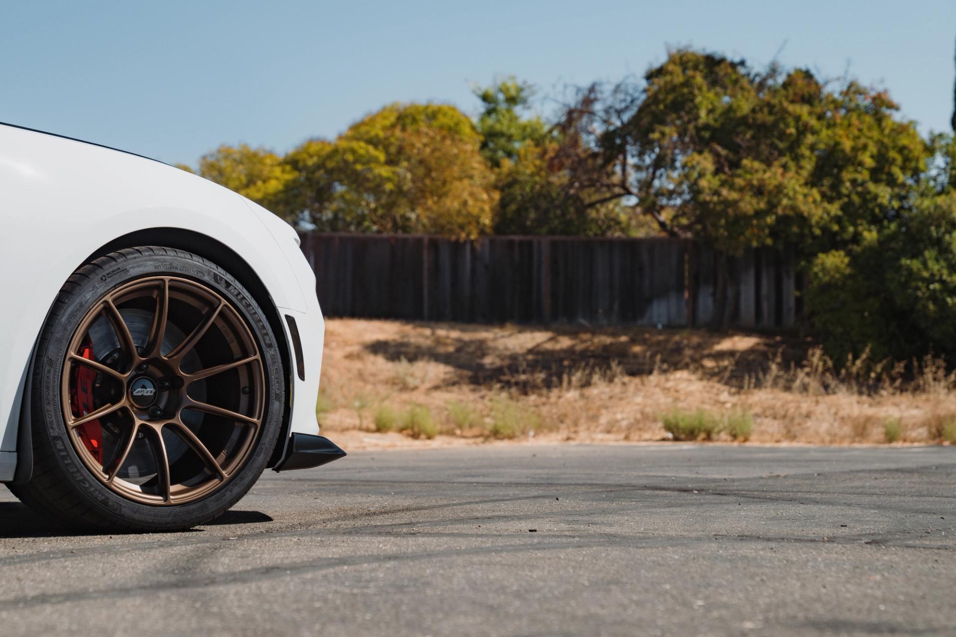 Chevrolet 6th Gen Camaro SS 1LE with 19" SM-10RS Wheels in Satin Bronze