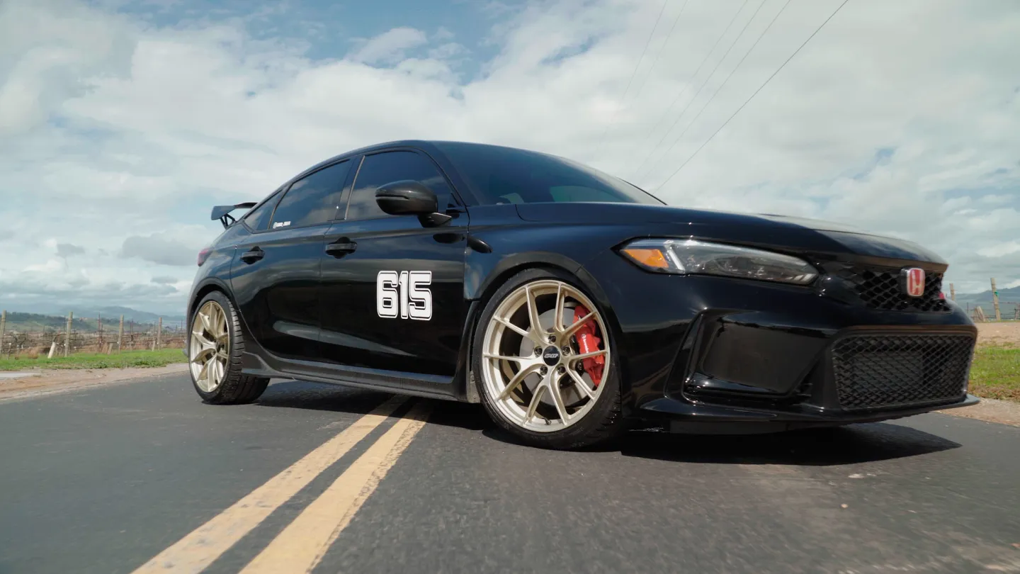 Honda FL5 Civic Type-R with 19" VS-5RS Wheels in Motorsport Gold