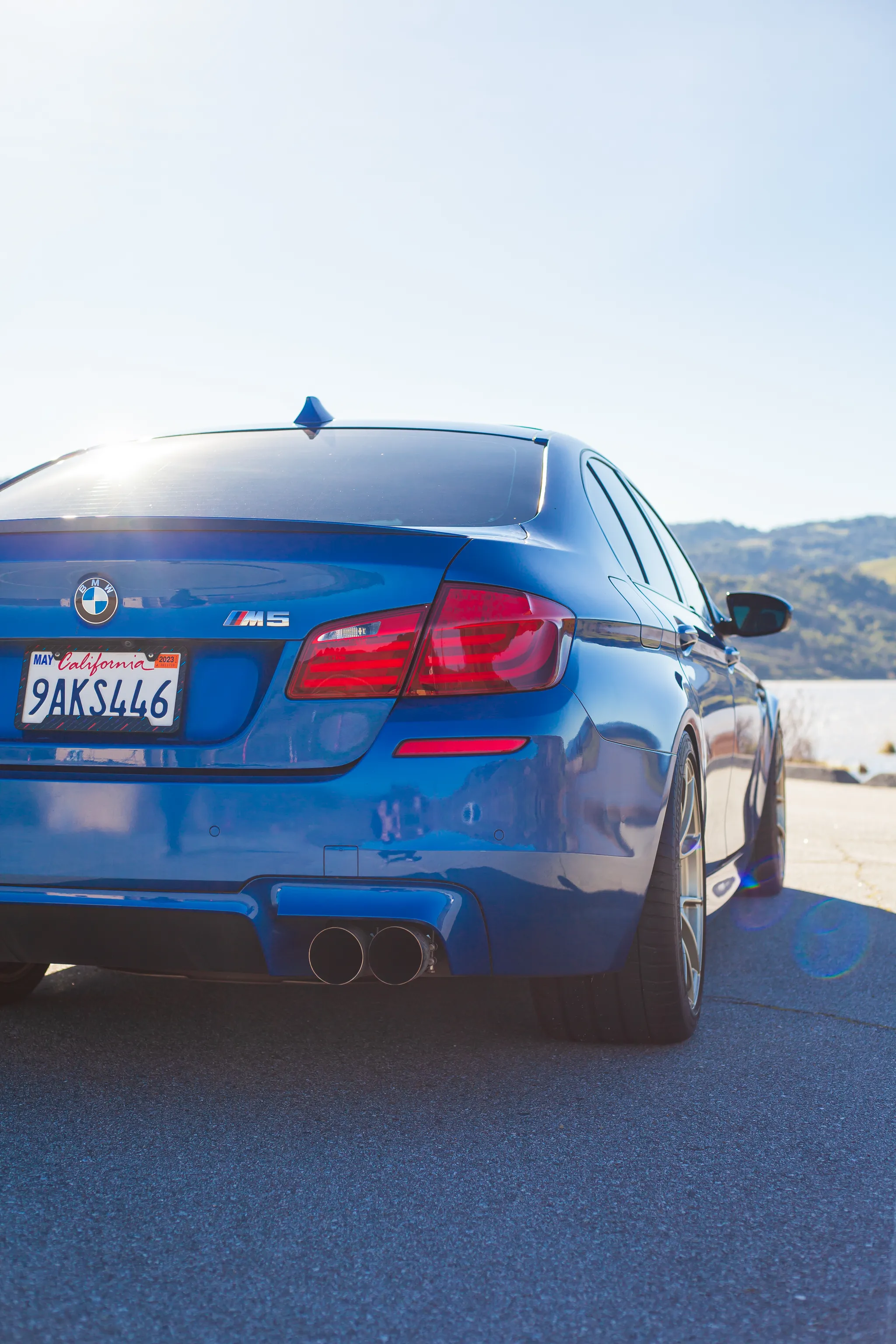 BMW F10 M5 with 20" VS-5RS Wheels in Motorsport Gold