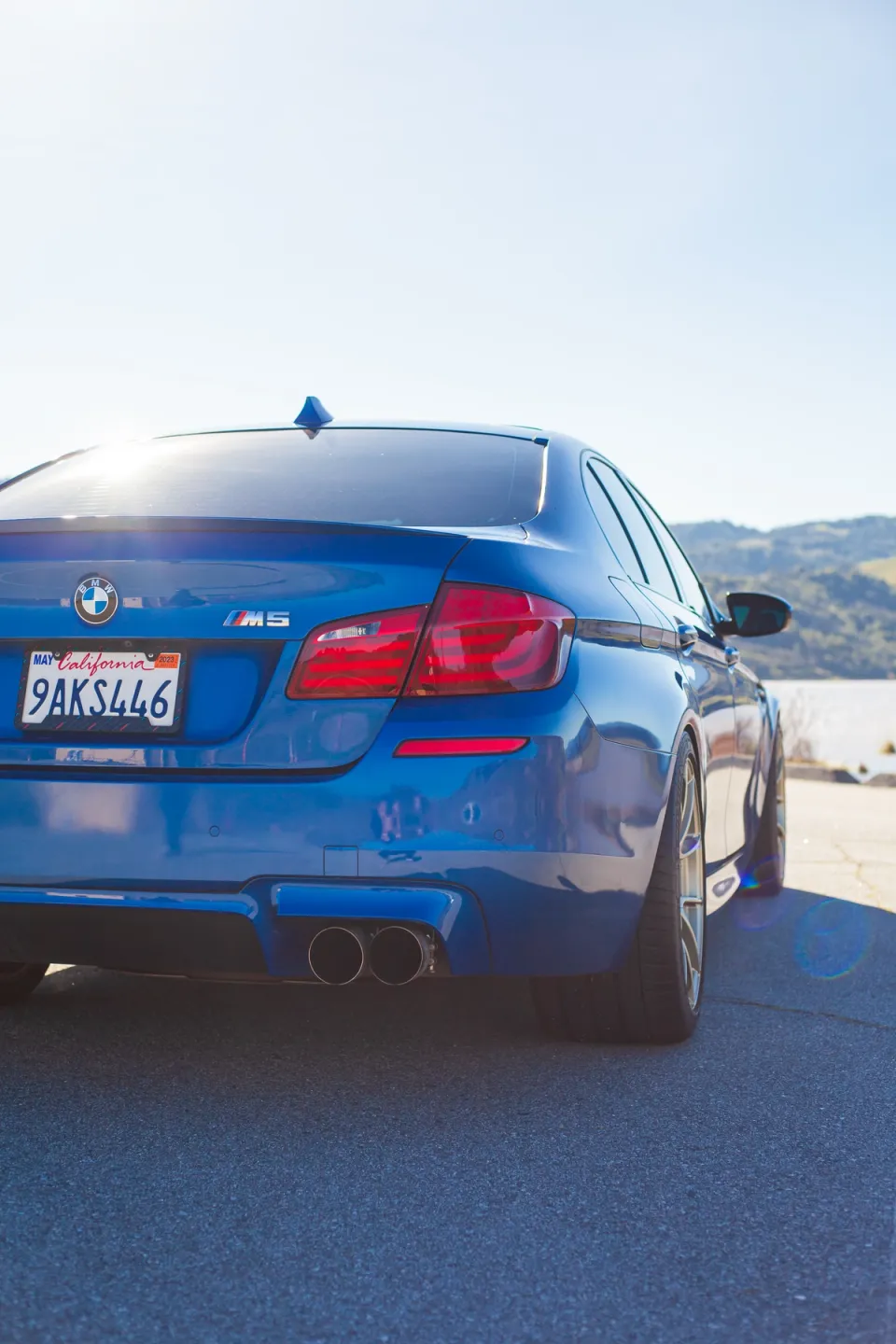 BMW F10 M5 with 20" VS-5RS Wheels in Motorsport Gold
