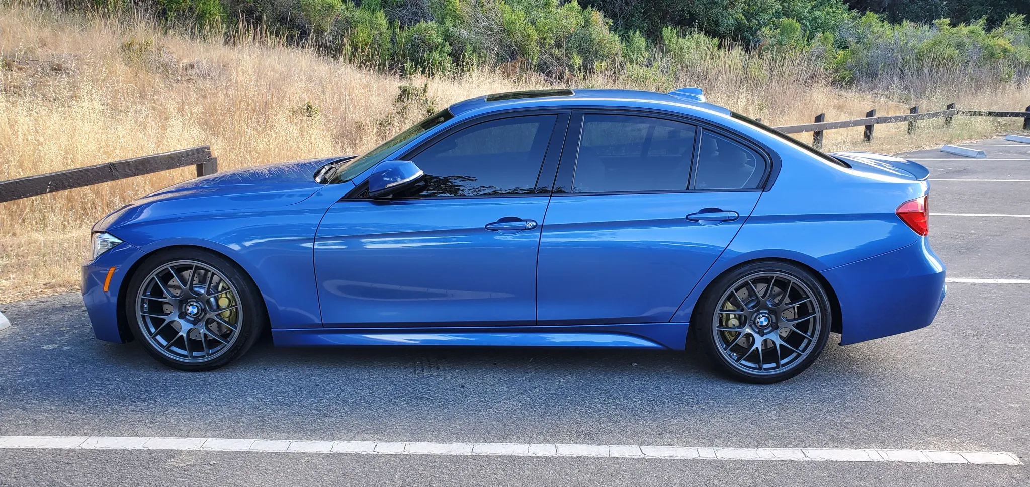 BMW F30 Sedan 3 Series with 19" EC-7 Wheels in Anthracite