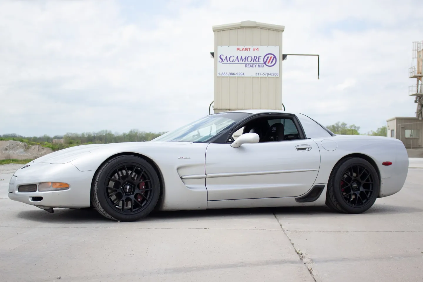 Chevrolet C5 Corvette Z06 with 18" EC-7 Wheels in Satin Black