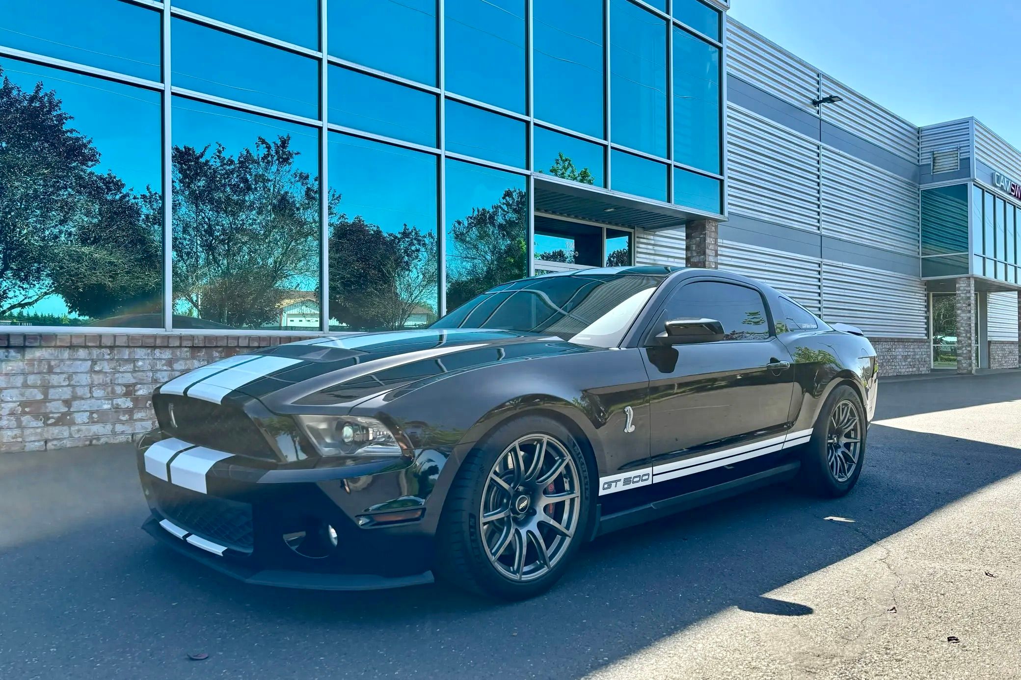 Ford S197 Mustang GT500 with 19"/18" SM-10 Wheels in Anthracite