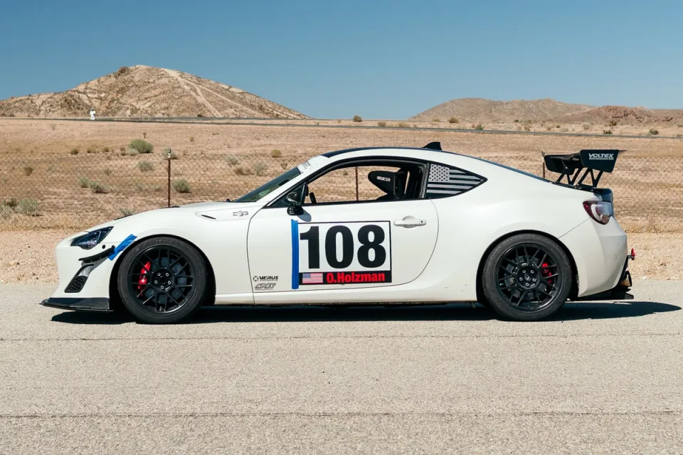 86 Cup Modified Class Scion FRS With ARC-8 Wheels