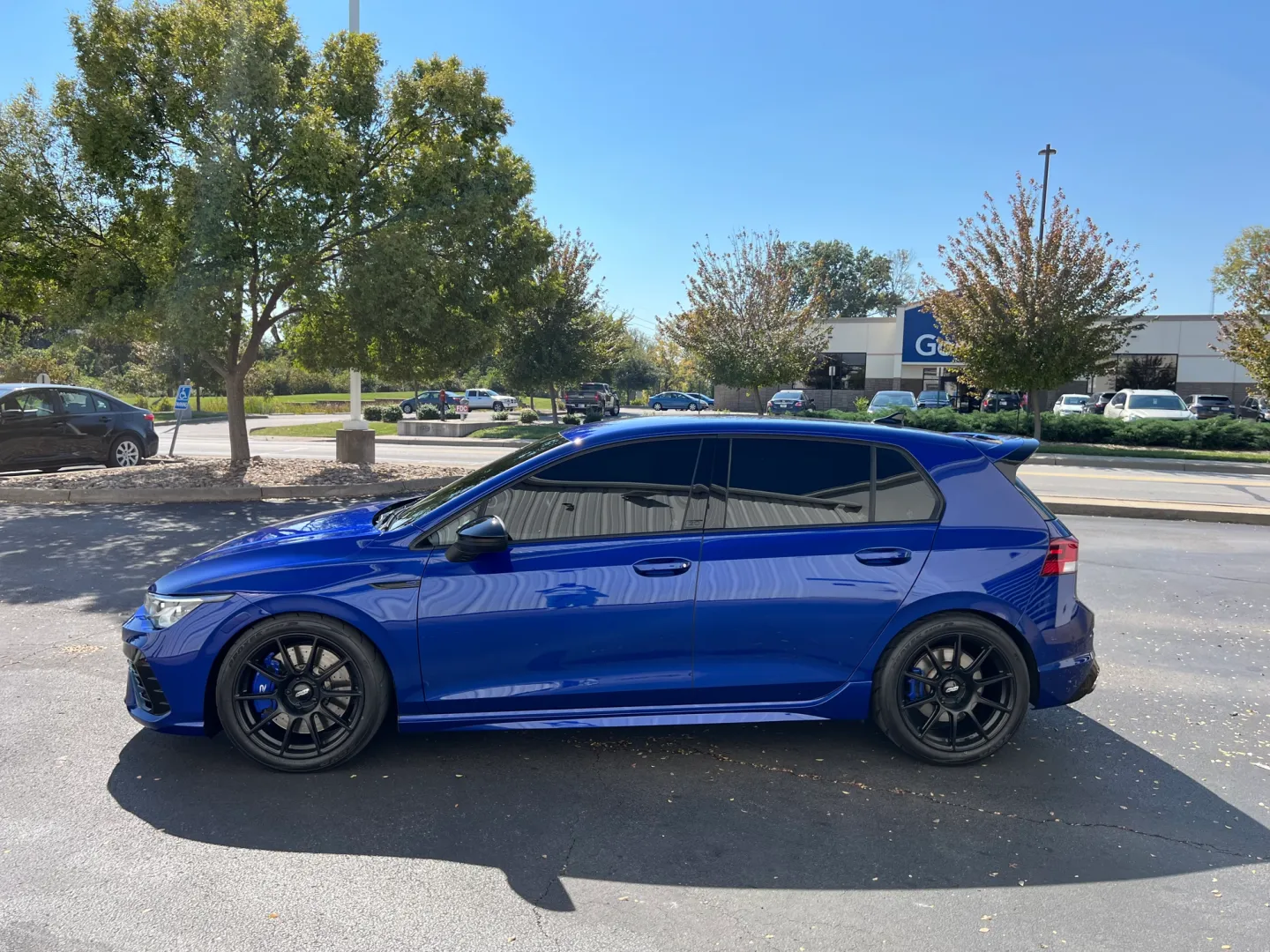 VW MK8 Golf R with 18" SM-10 Wheels in Satin Black