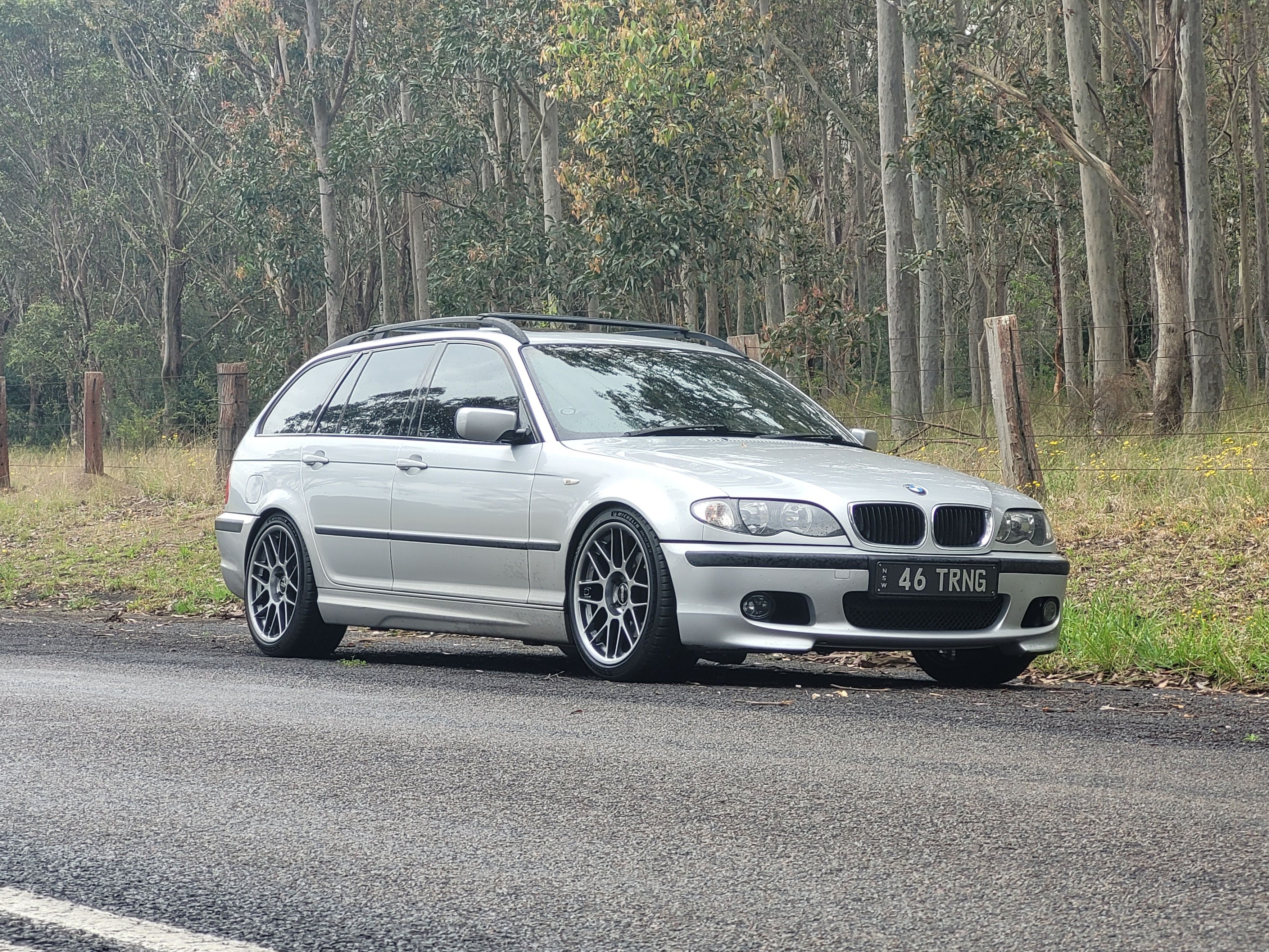 BMW E46 3 Series with 18" ARC-8 in Hyper Black on BMW E46 - Apex Album