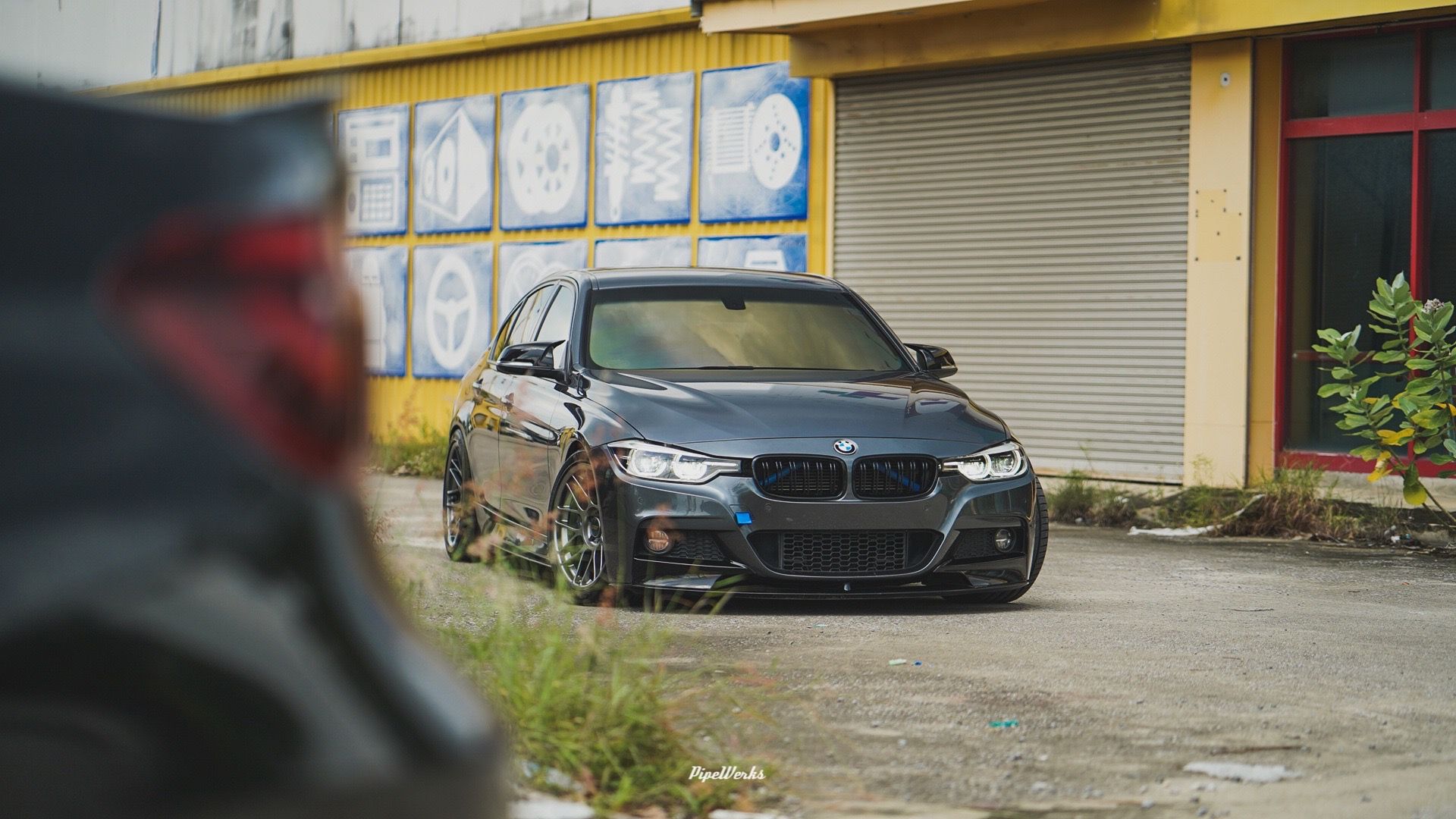 BMW F30 Sedan 3 Series with 18" ARC-8 in Hyper Black on BMW F30 F31 F34 ...