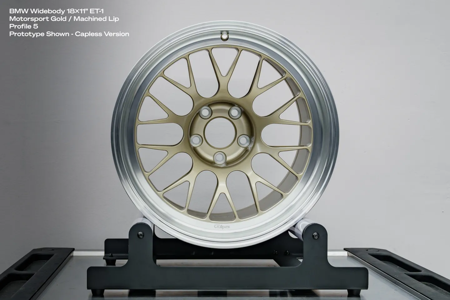 BMW E46 M3 with 18" ML-10RT Wheels in Motorsport Gold
