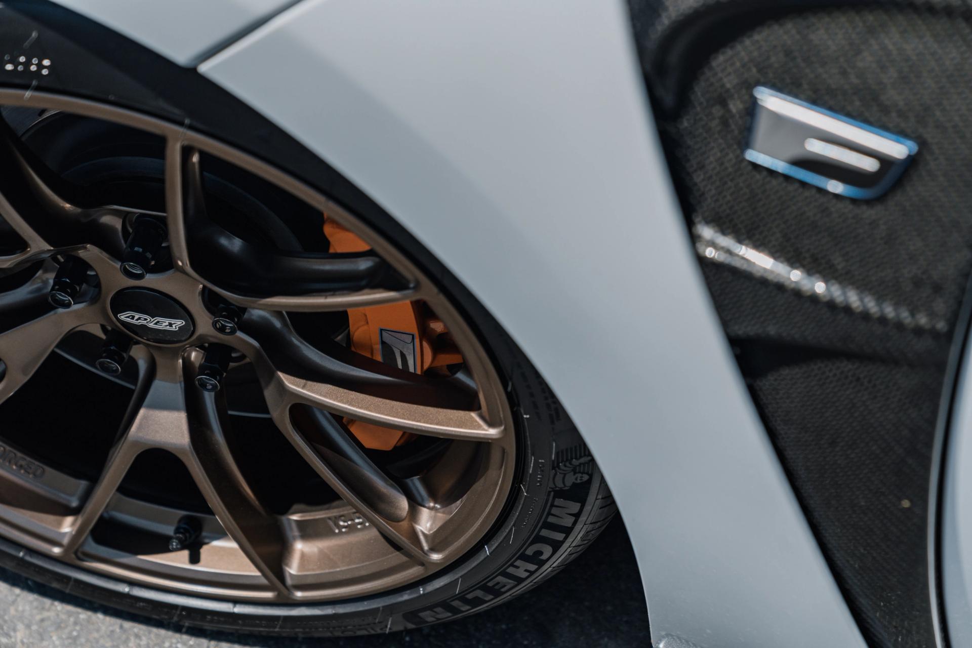 Lexus L10 GS-F with 18" VS-5RS Wheels in Satin Bronze