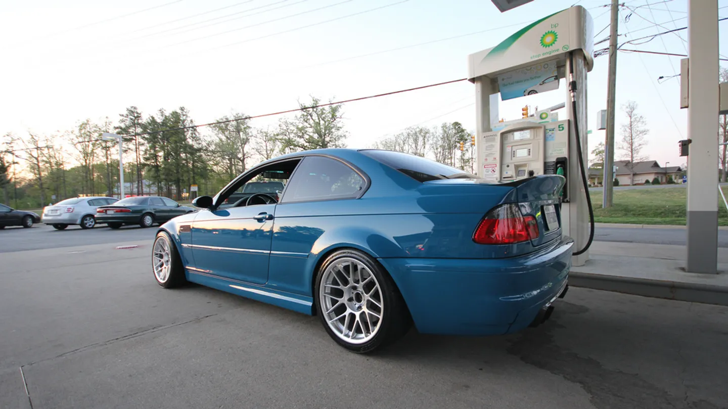 BMW E46 M3 with 18" ARC-8 Wheels in Hyper Silver