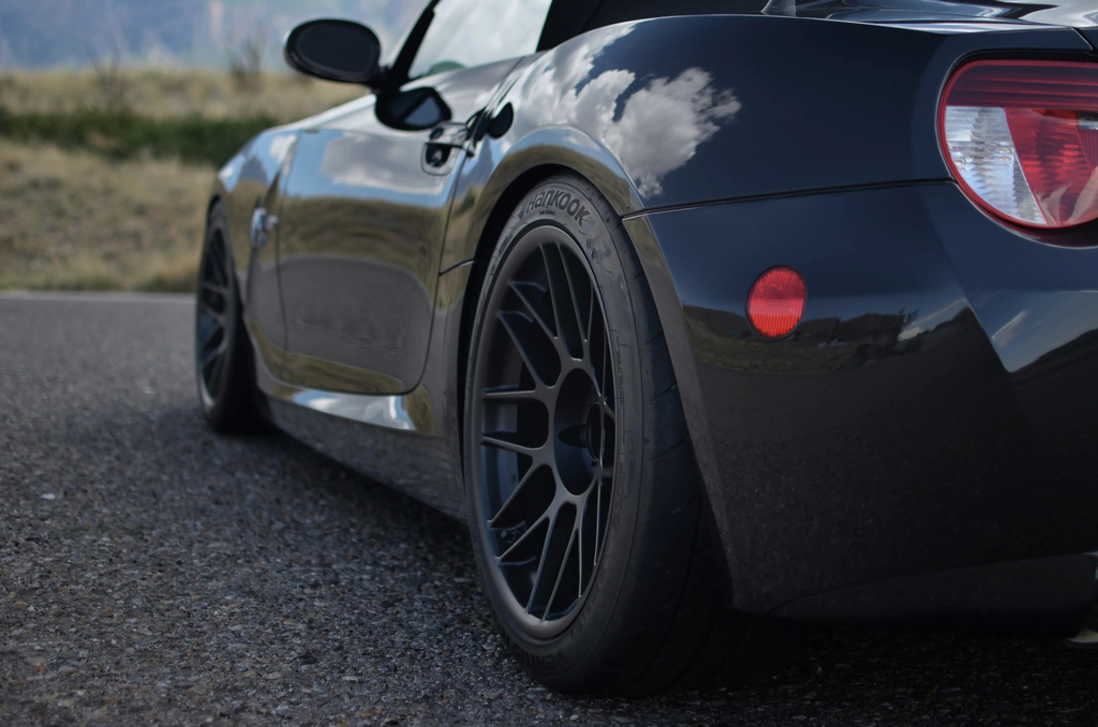 BMW E85 Roadster Z4 M with 18" ARC-8 Wheels in Satin Black