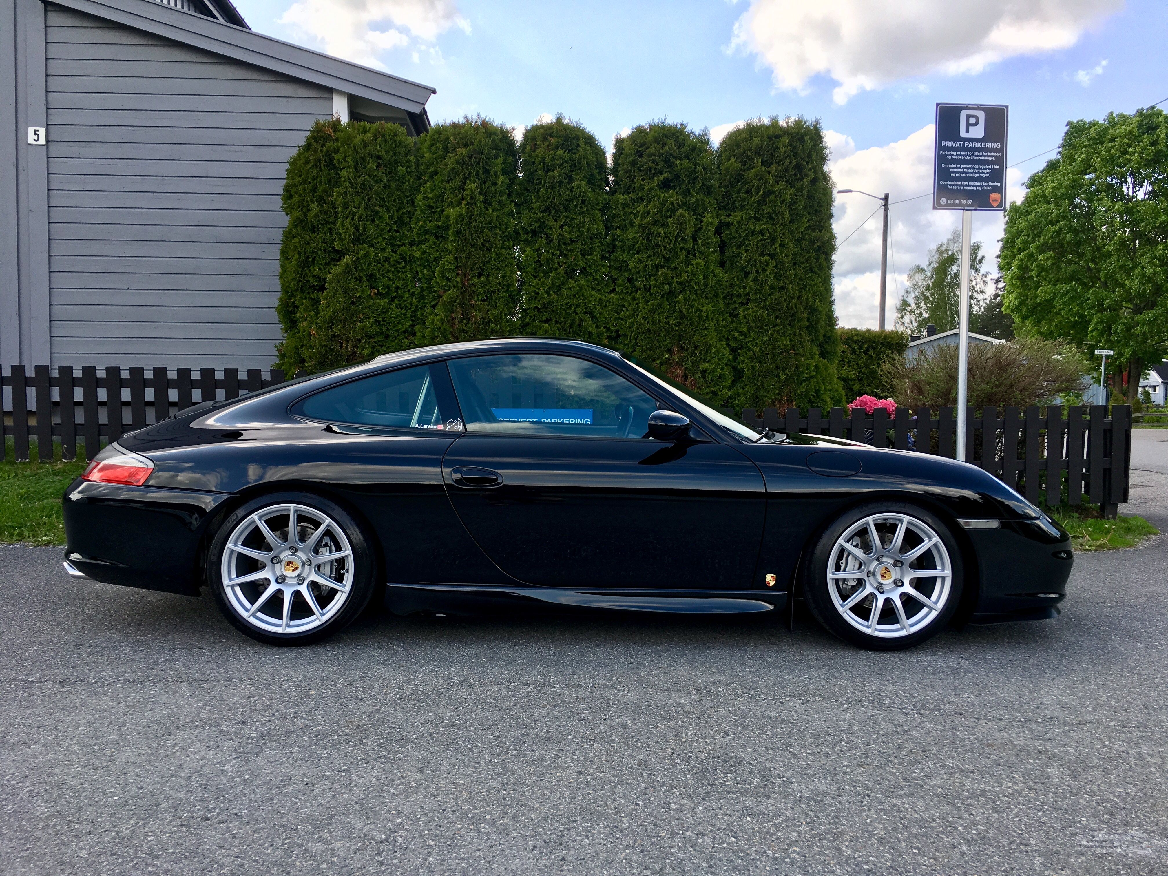 Porsche 911 996 Carrera with 18" SM-10 in Race Silver on Porsche 996 ...