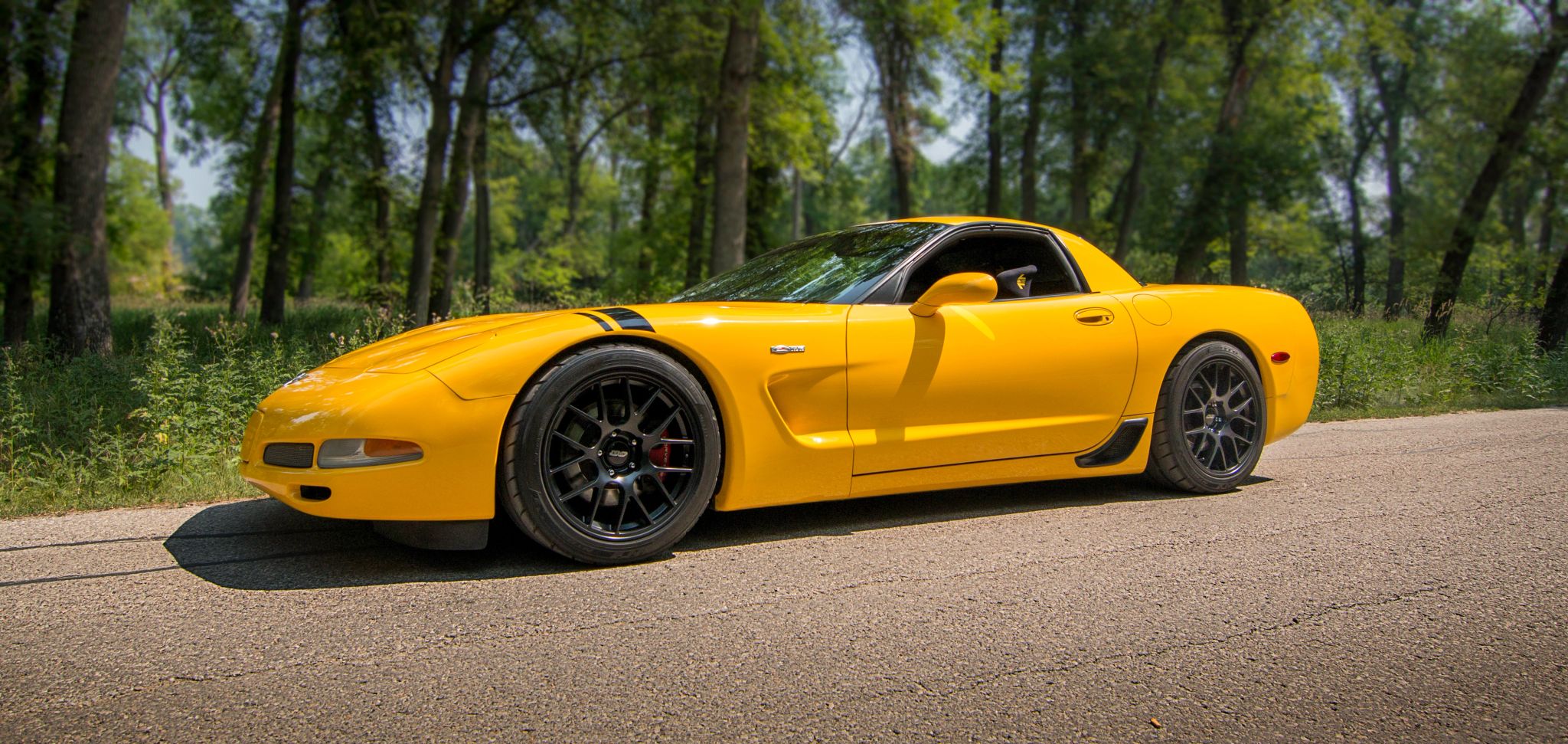 Chevrolet C5 Corvette Z06 with 18" EC-7 Wheels in Satin Black