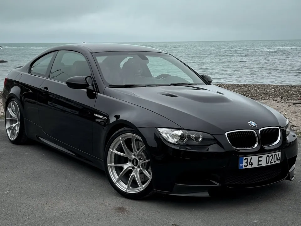 BMW E92 Coupe M3 with 19" VS-5RS Wheels in Brushed Clear