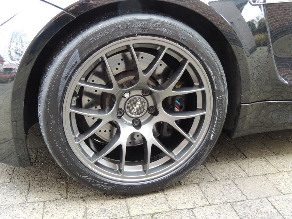 BMW E82 1M with 18" EC-7 in Anthracite on BMW E82 - Apex Album