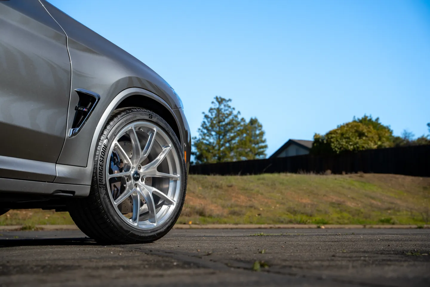 BMW F97 X3M with 21" VS-5RX Wheels in Brushed Clear