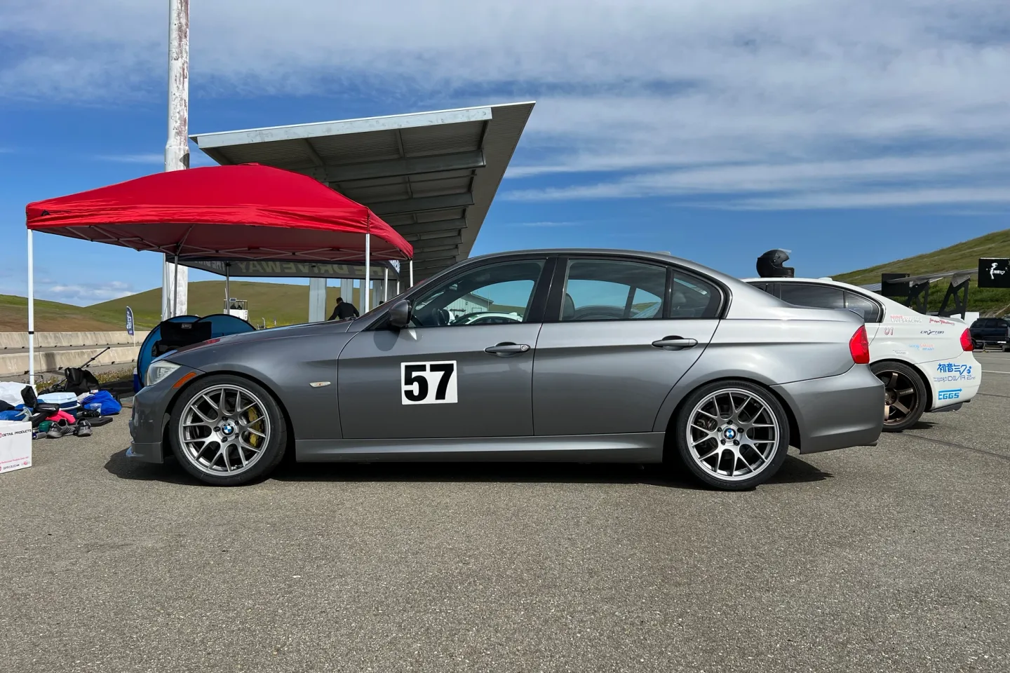 BMW E90 LCI Sedan 3 Series with 18" EC-7 Wheels in Race Silver