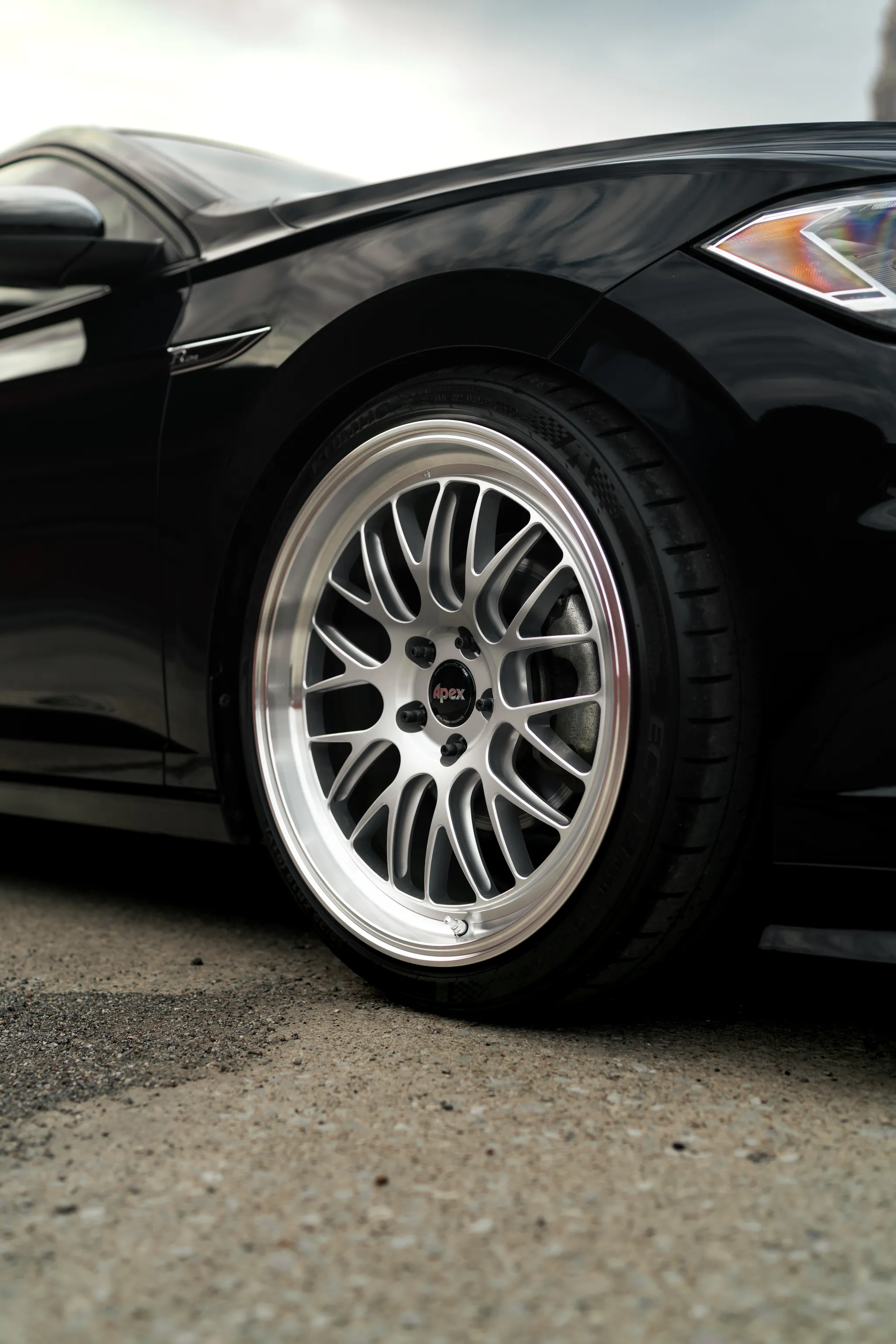 VW MK7 Jetta with 19" ML-10RT Wheels in Machined Lip Race Silver