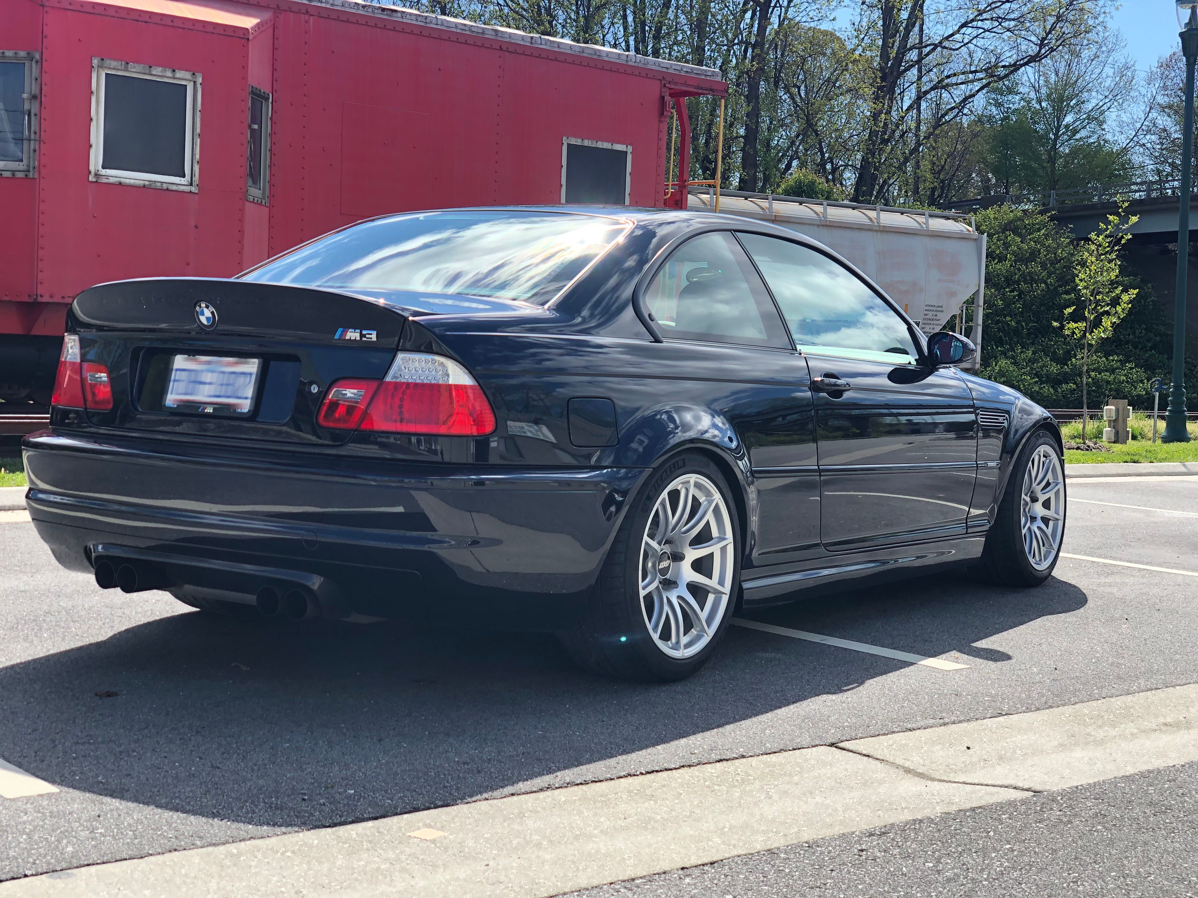 BMW E46 M3 with 18" SM-10 Wheels in Race Silver