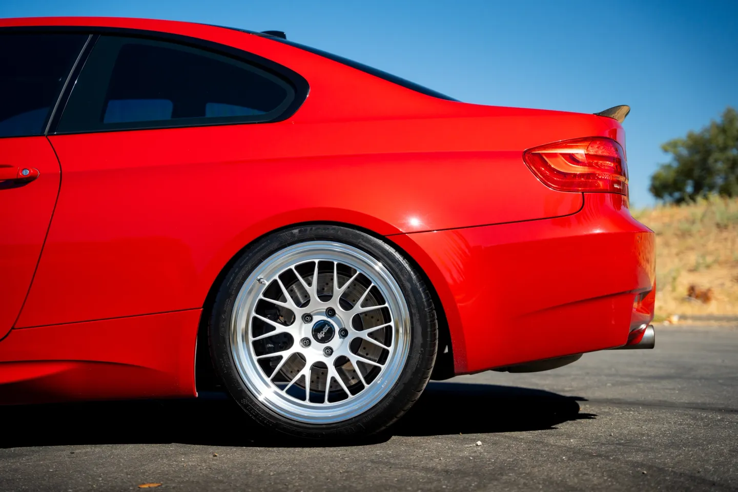 BMW E92 Coupe M3 with 19" ML-10RT Wheels in Machined Lip Race Silver
