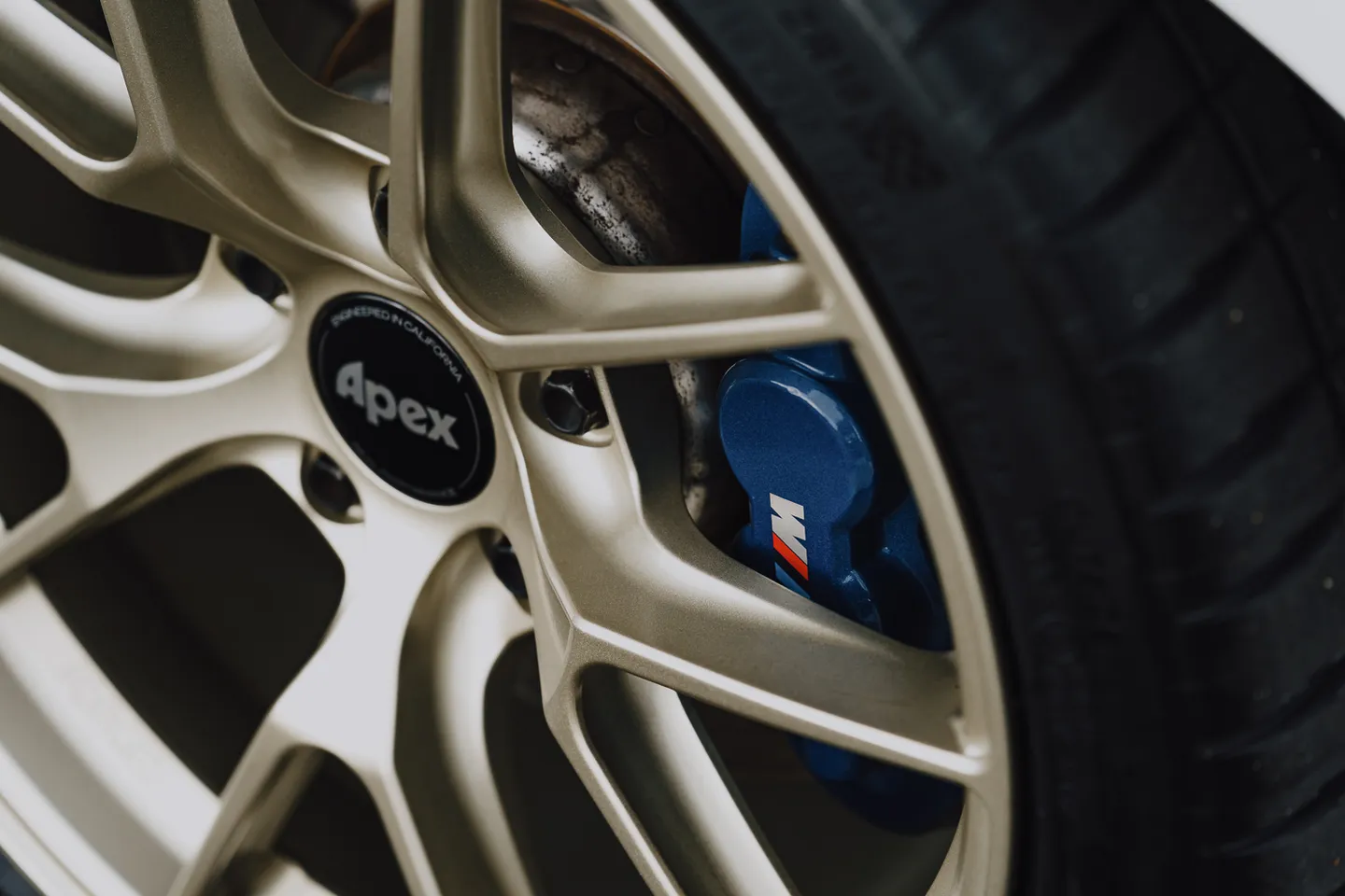 BMW F22 Coupe 2 Series with 18" VS-5RS Wheels in Motorsport Gold