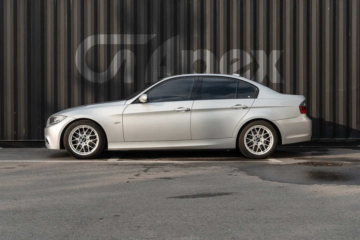 BMW E90 Sedan 3 Series with 17" ARC-8 Wheels in Hyper Silver