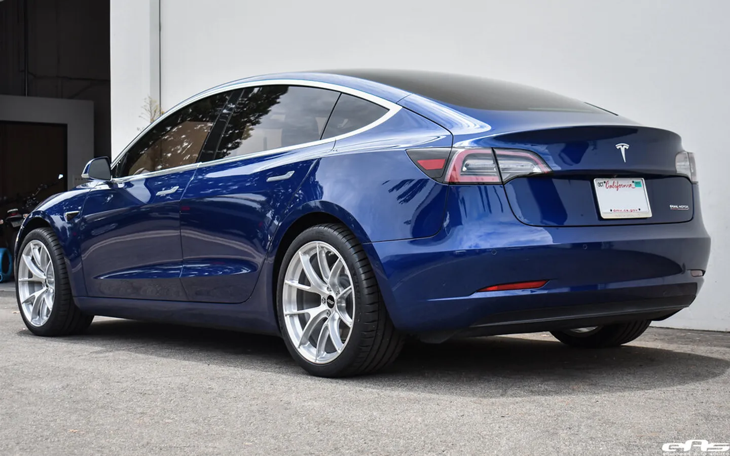 Tesla Model 3 with 19" VS-5RS Wheels in Brushed Clear