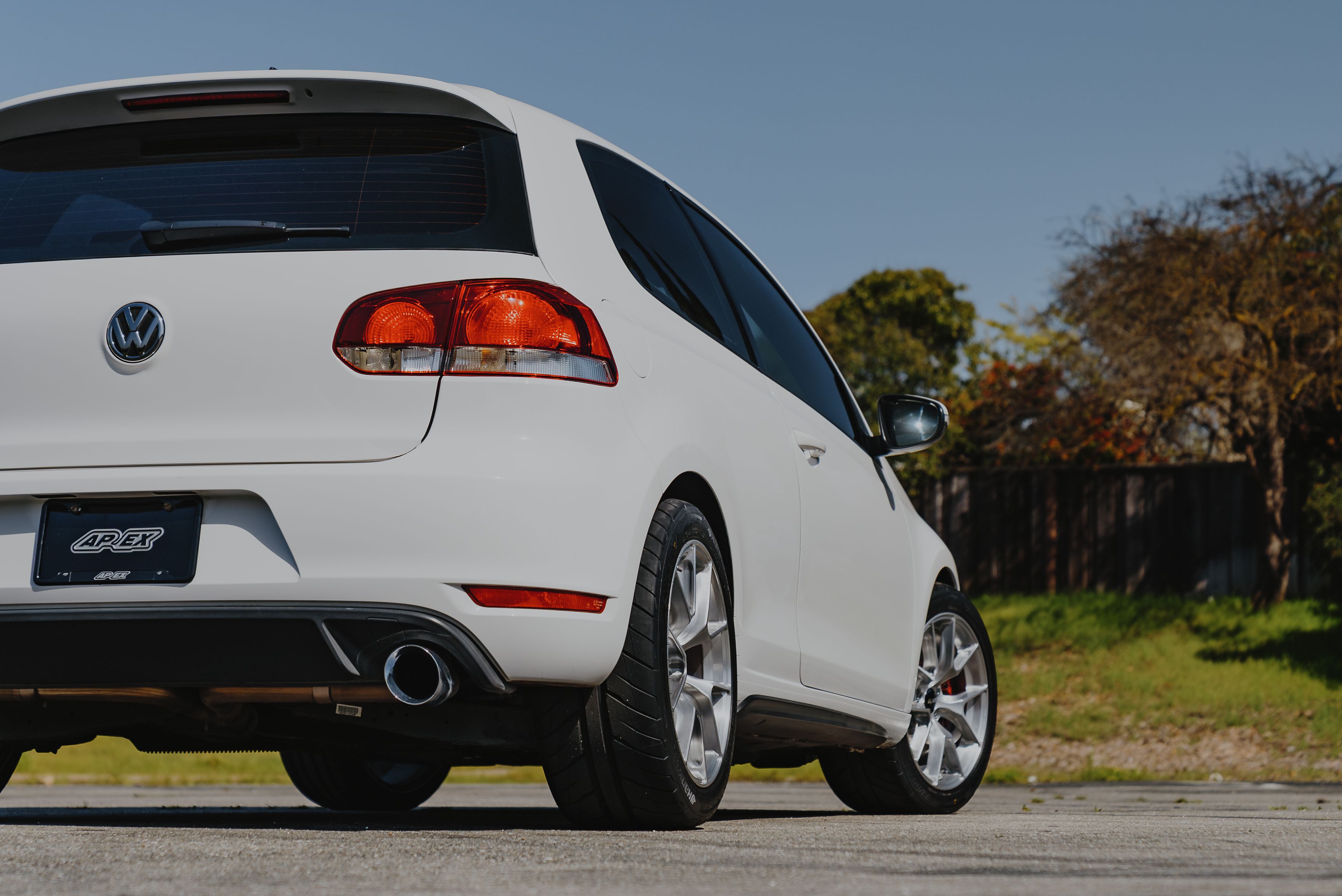 VW MK6 GTI with 17" VS-5RS Wheels in Brushed Clear