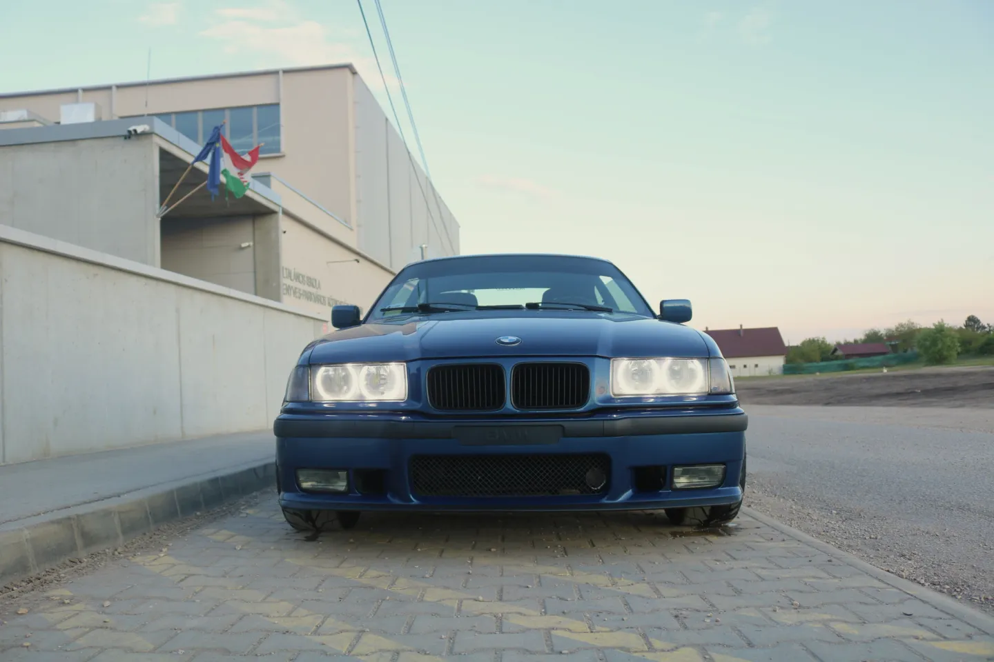 BMW E36 3 Series with 17" ARC-8 Wheels in Race Silver