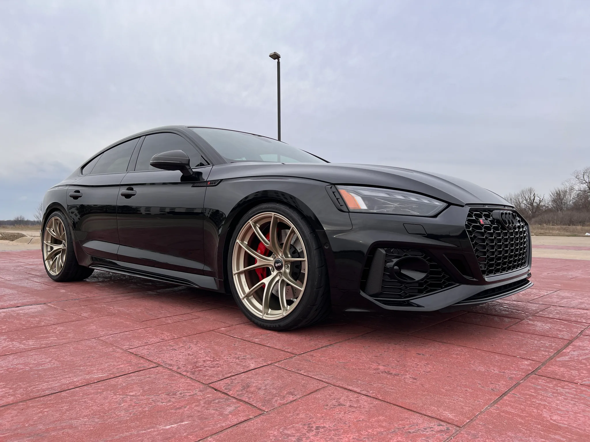 Audi B9 RS 5 Sportback with 20" VS-5RS Wheels in Motorsport Gold