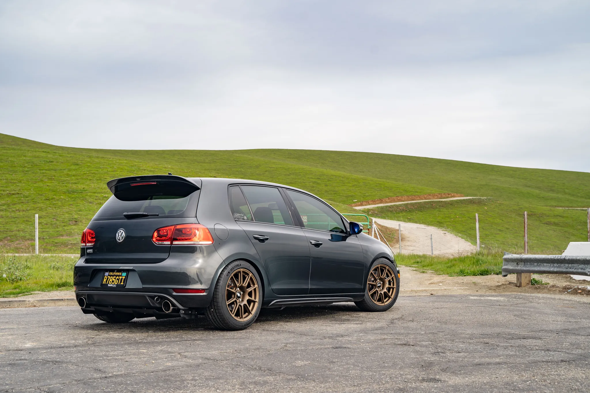VW MK6 GTI with 17" SM-10 Wheels in Satin Bronze