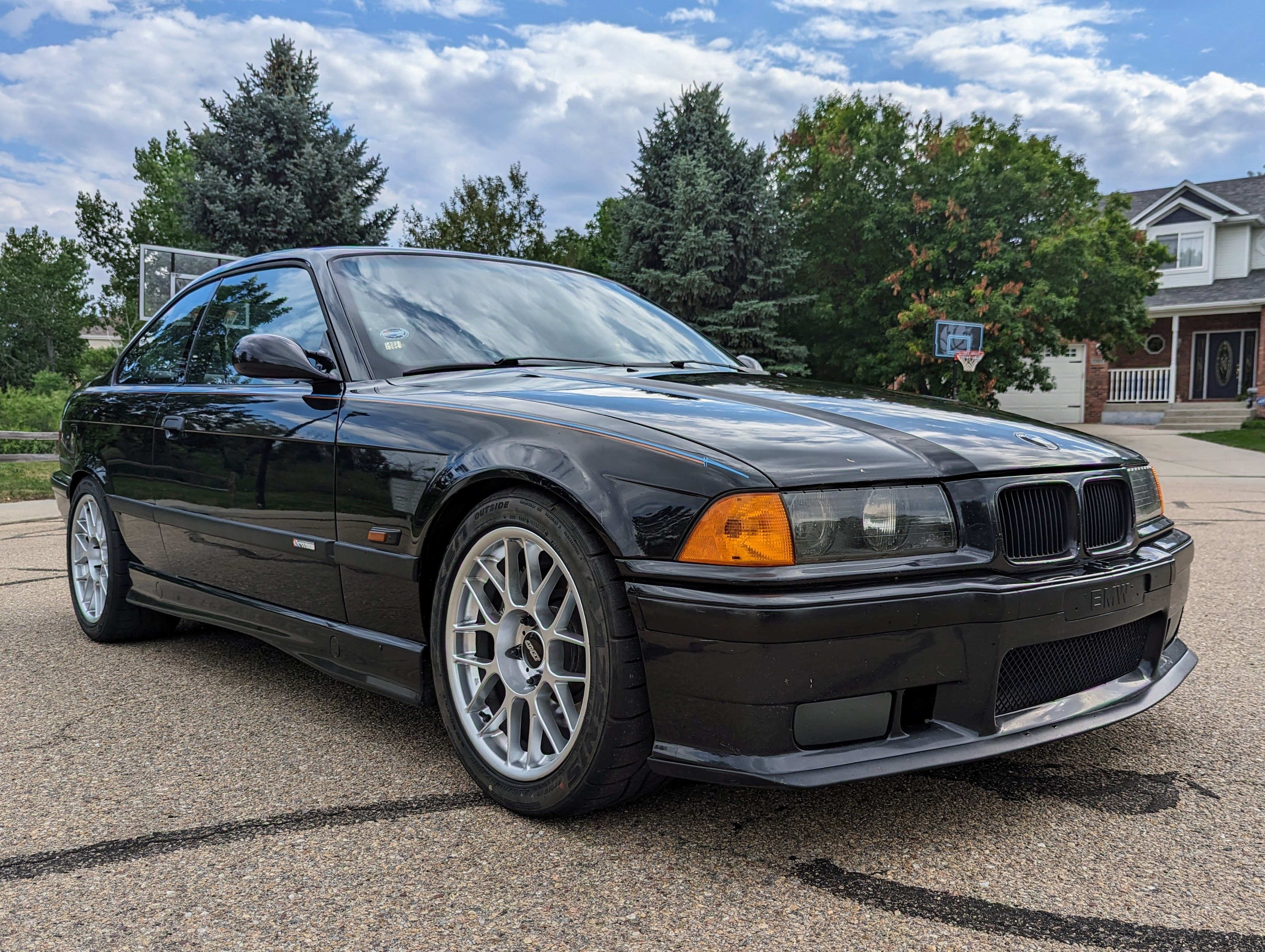 BMW E36 M3 with 17" ARC-8 Wheels in Hyper Silver