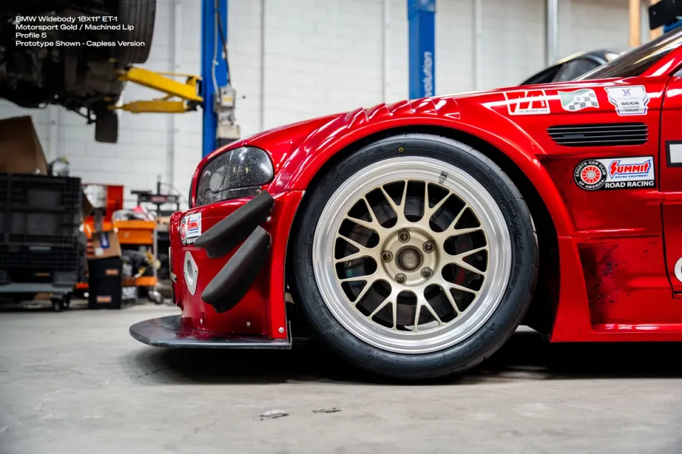 BMW E46 M3 with 18" ML-10RT Wheels in Motorsport Gold