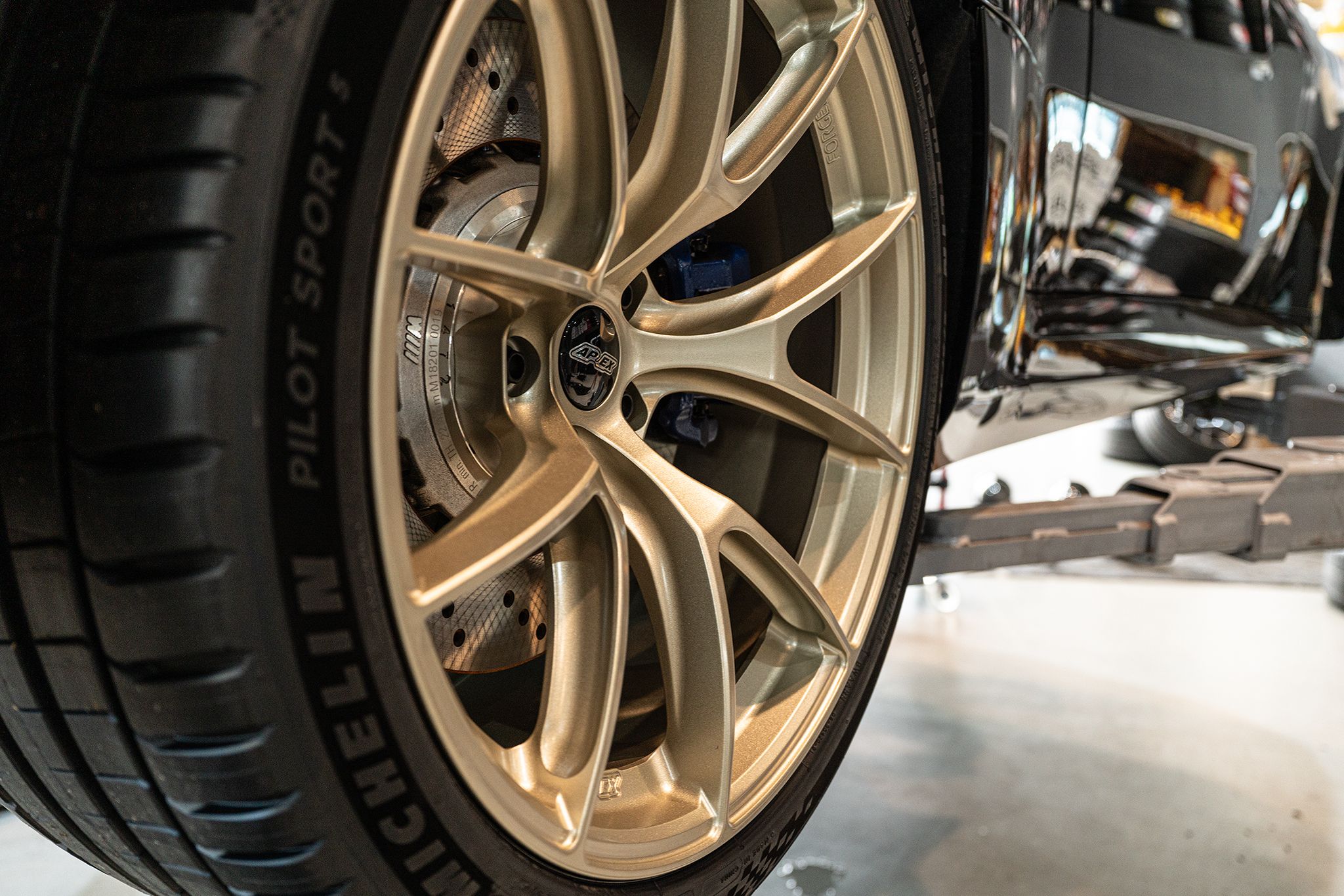 BMW G87 M2 with 19" VS-5RS Wheels in Motorsport Gold