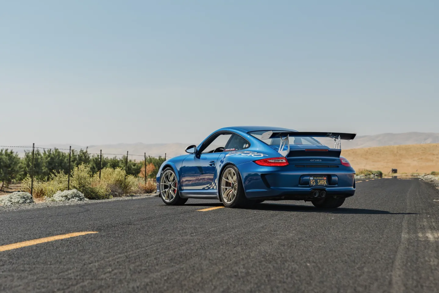 Porsche 911 997 GT3 RS with 19" VS-5RS Wheels in Motorsport Gold