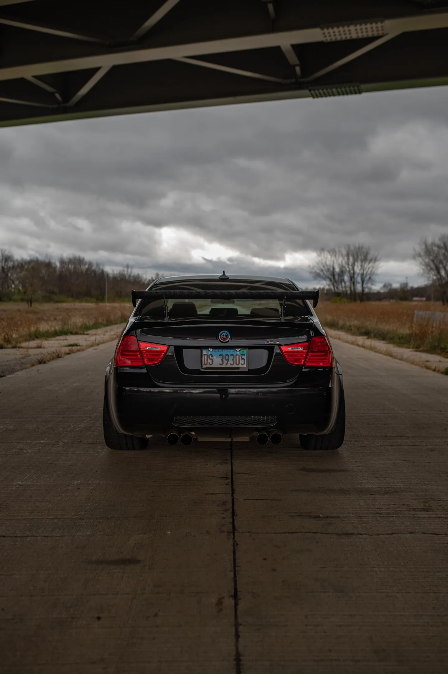 BMW E90 Sedan M3 with 18" ARC-8 Wheels in Satin Black