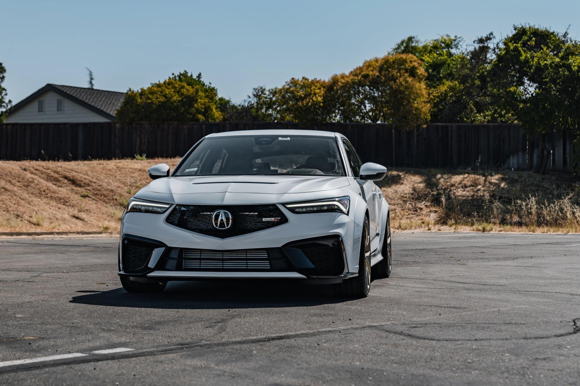 Acura DE5 Integra Type-S with 19" VS-5RS Wheels in Motorsport Gold