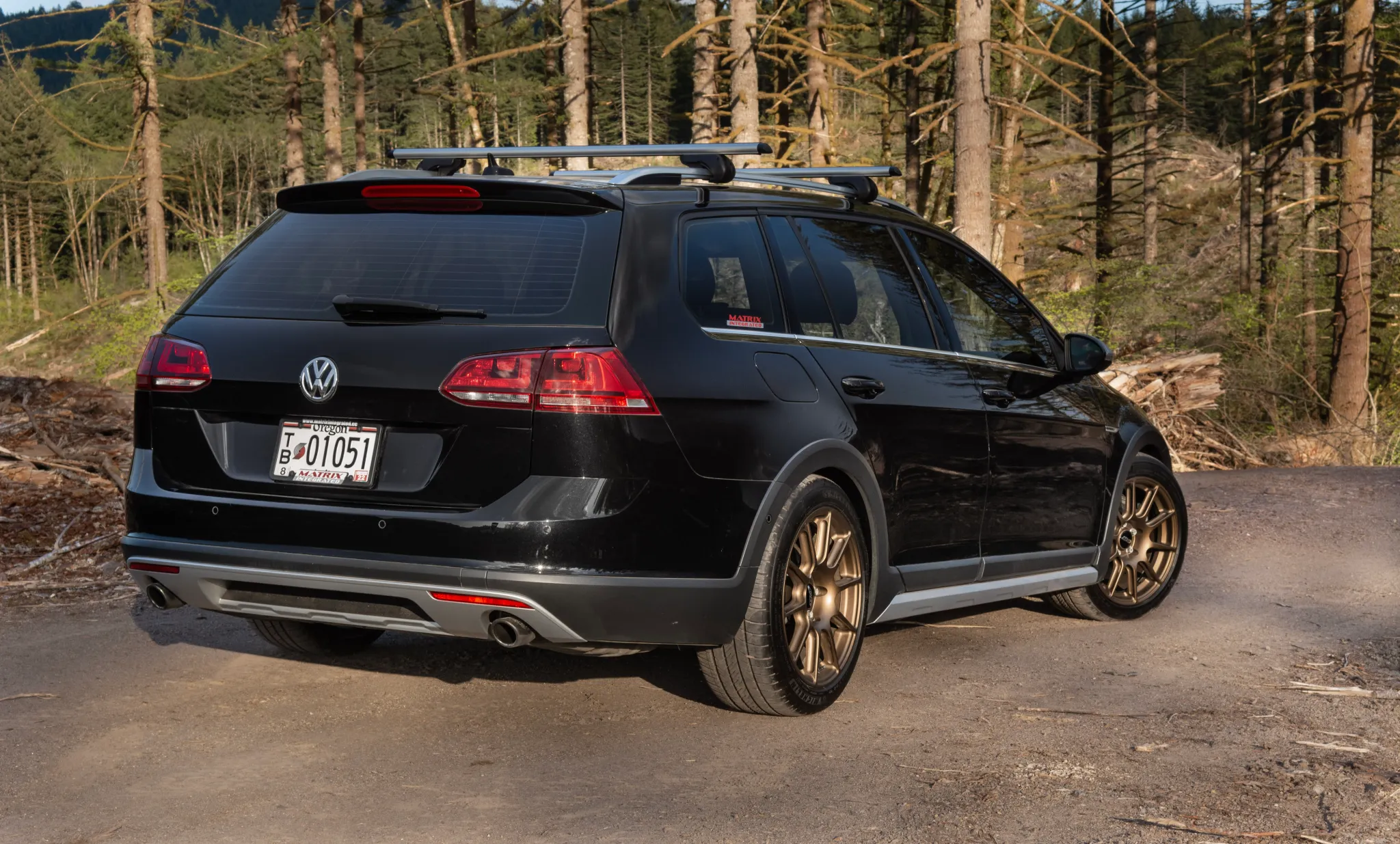VW MK7 Alltrack/SportWagen Alltrack with 17" SM-10 Wheels in Satin Bronze